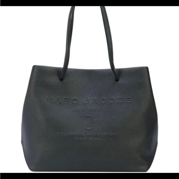 Marc Jacobs | Bags | Marc Jacobs Logo Black Leather East West Shopper ...